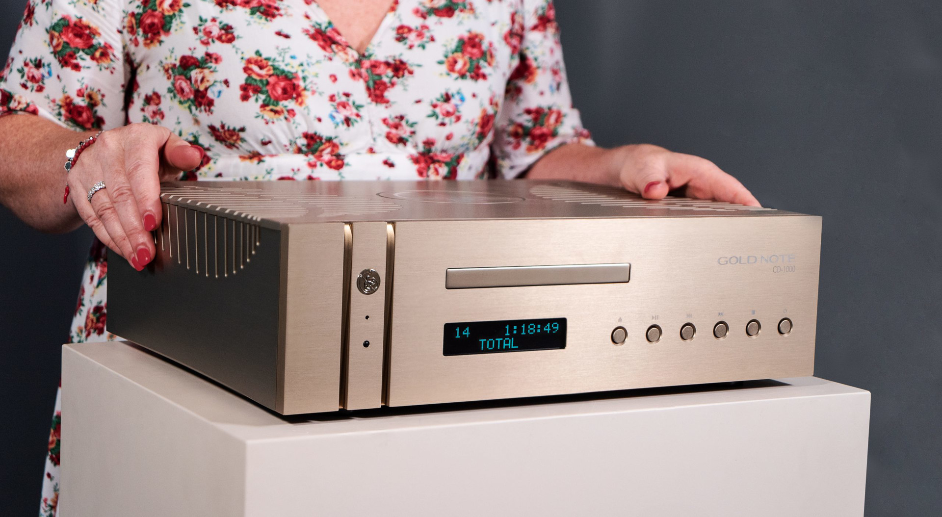 CD-1000 MKII DELUXE. אודיו קלאב - חנות סטריאו וקולנוע ביתי